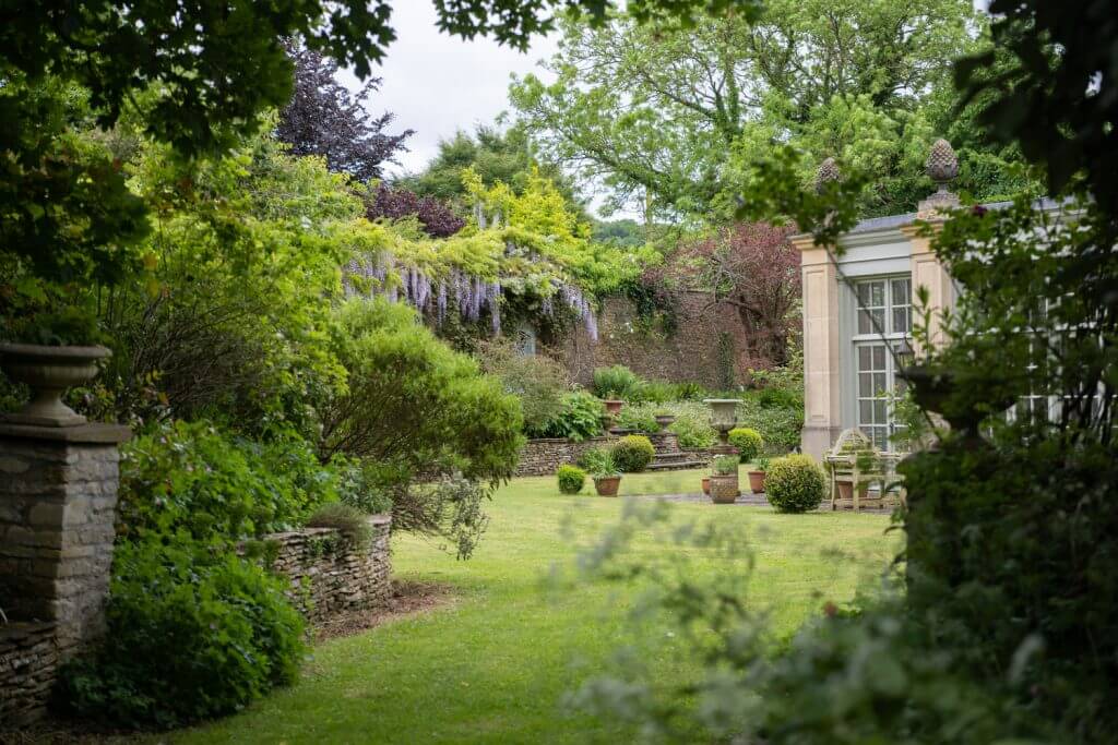 Hillesley House - Blue Book Agency